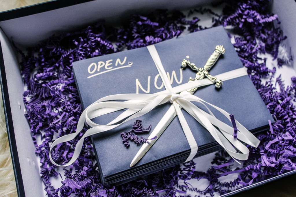 30 GIFT IDEAS FOR BANKERS - If Only April