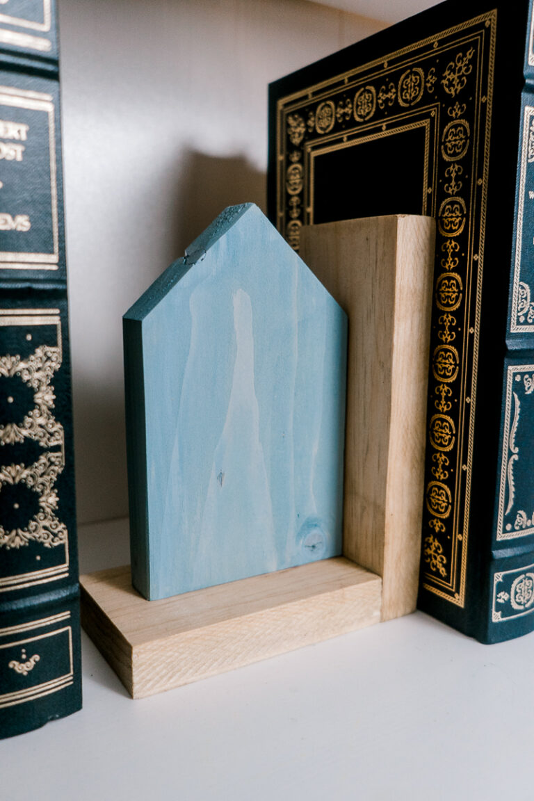 Simple DIY bookend for a bookworm - If Only April